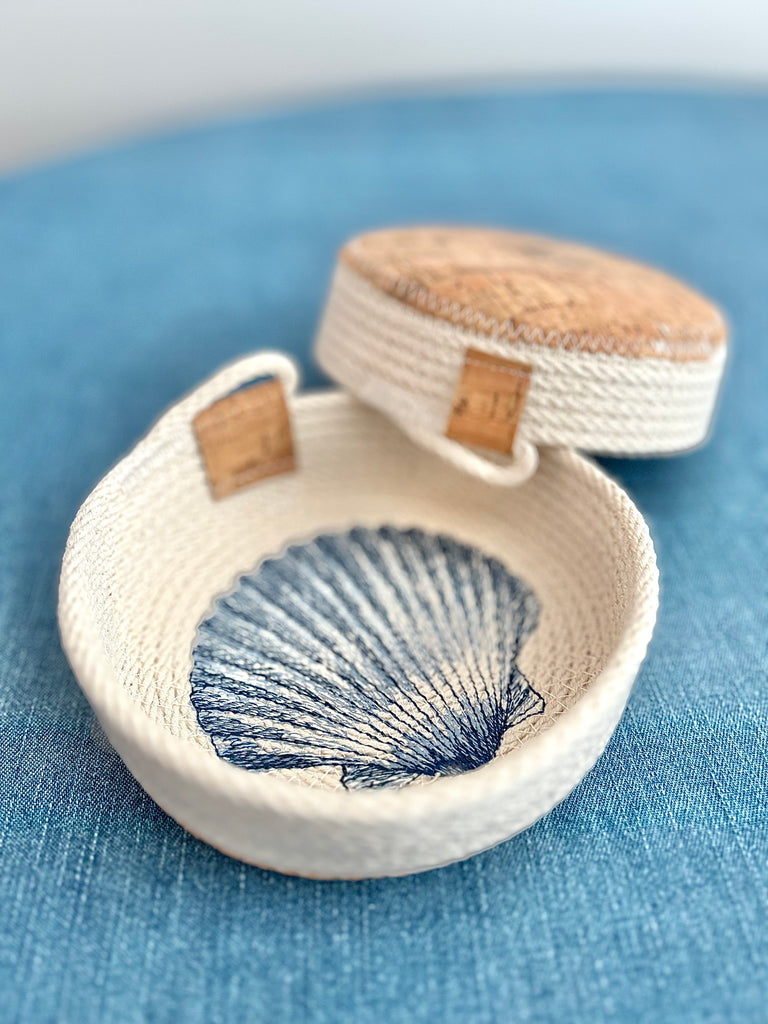 Scallop Shell Small Trinket Basket Bowl – ACK 4170®